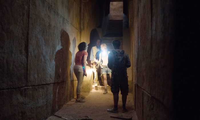 Scientists Discover Their Own Horror In “THE PYRAMID” | ReZirb