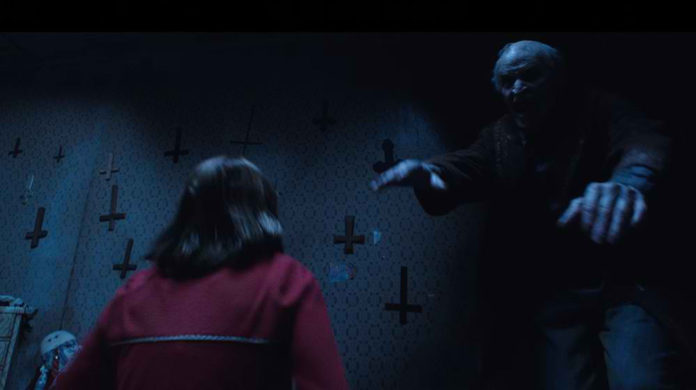 Mother & Daughter Haunted by Evil Spirits in “The Conjuring 2” | ReZirb