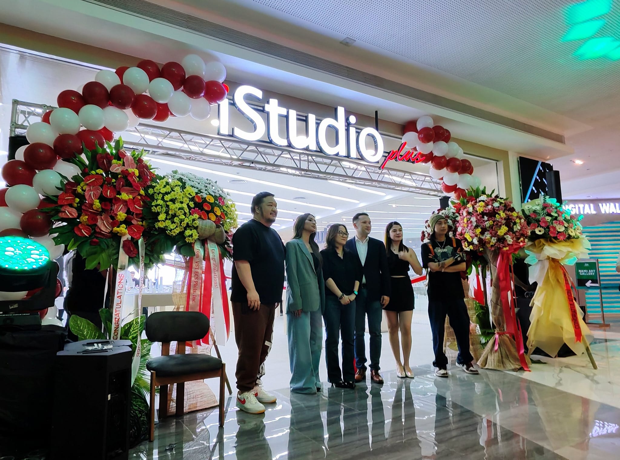 iStudio Plus Celebrates Grand Midnight Opening at Greenhills Mall | ReZirb